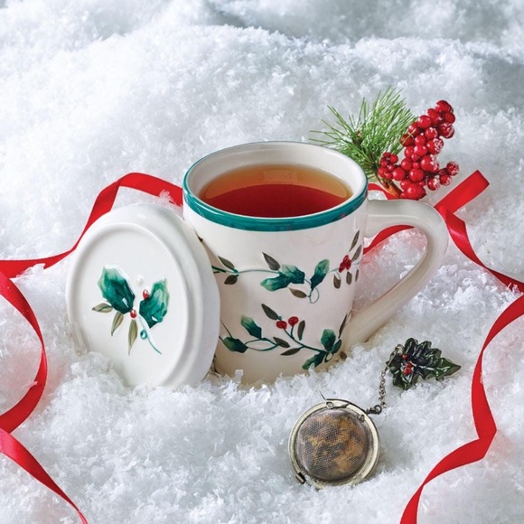 Pfaltzgraff | Dining | New Pfaltzgraff Winterberry Covered Mug With Tea ...